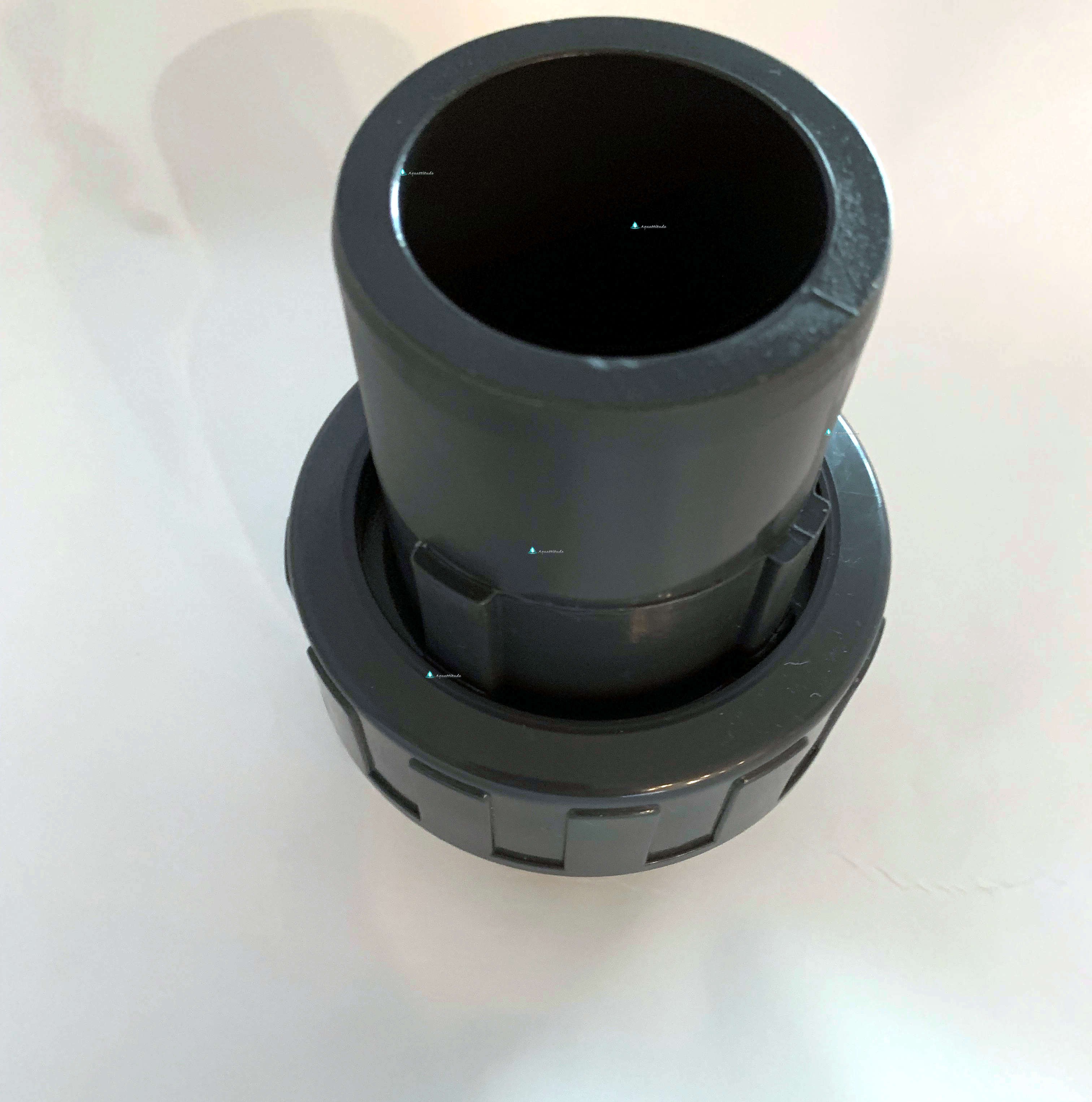 Raccord union PVC pression M/F 63 mm à coller